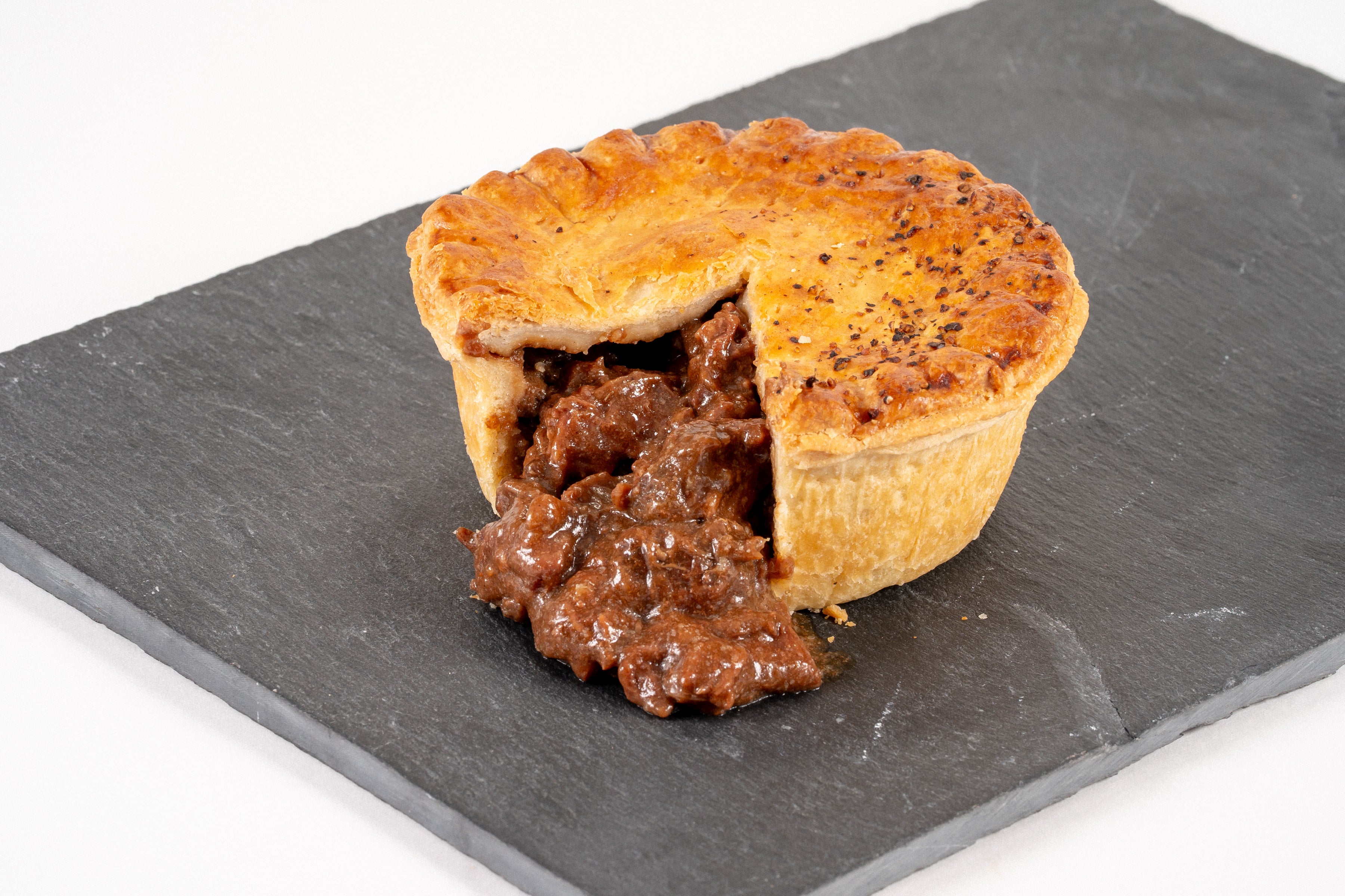 Steak and Onion Pies (247g x 6) | Lewis Pie Co.